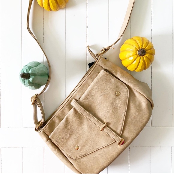 Bags | Camel Crossbody Bag | Poshmark